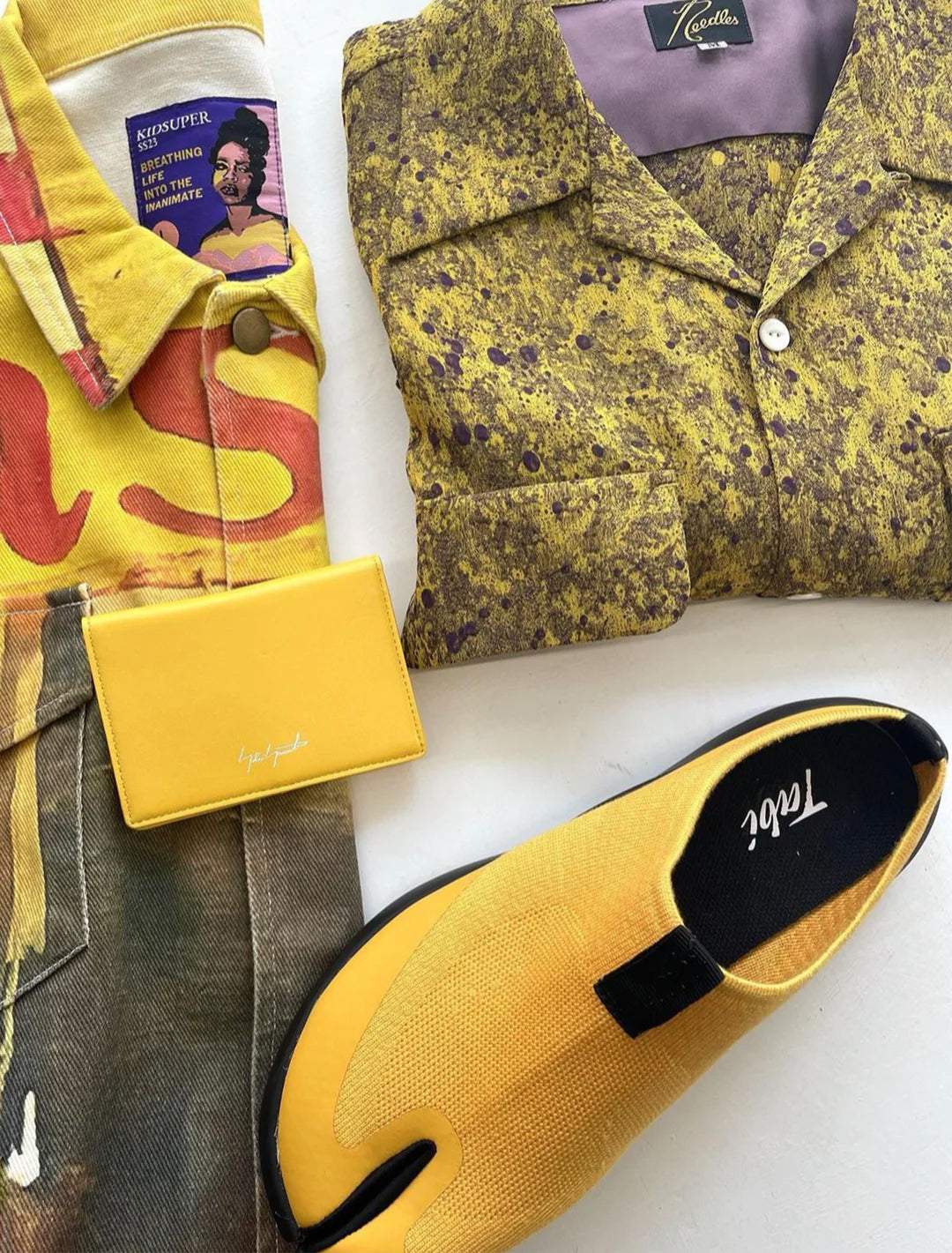 TABI Split-Toe Mules Men - Yellow / Black | Function meets fashion ...